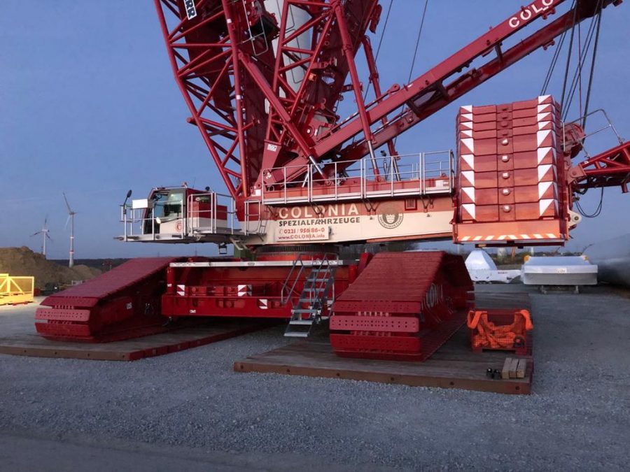 Liebherr LR 1800 crawler crane Ko-Mats crane mats | Ko-Mats